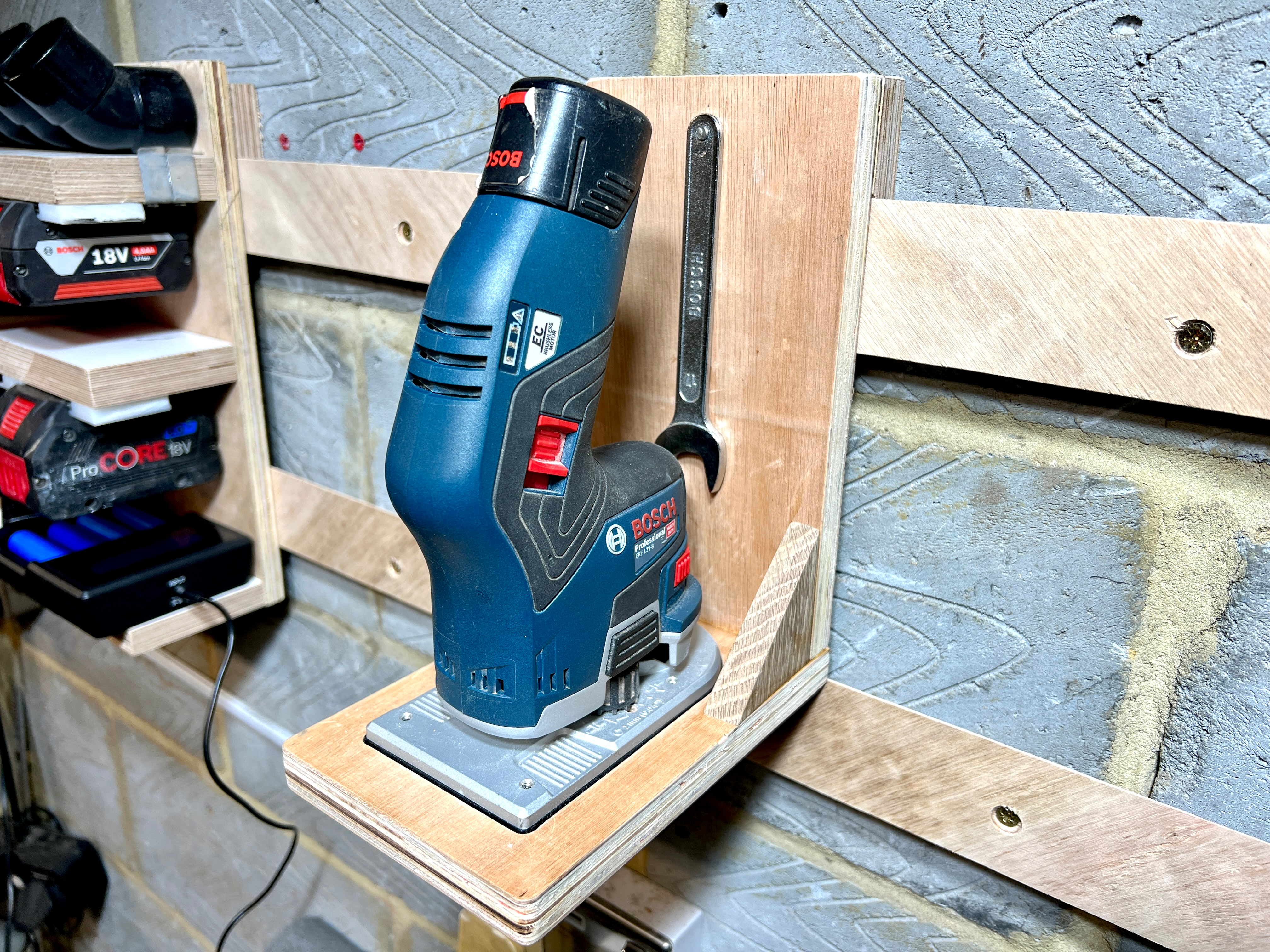 Bosch GKF 12v-8 French cleat base Created by John259 — Base for the ...